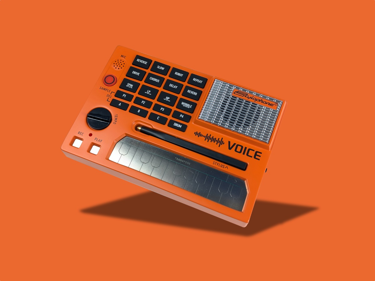 Stylophone VOICE, un sampler portátil con stylus, efectos y ...