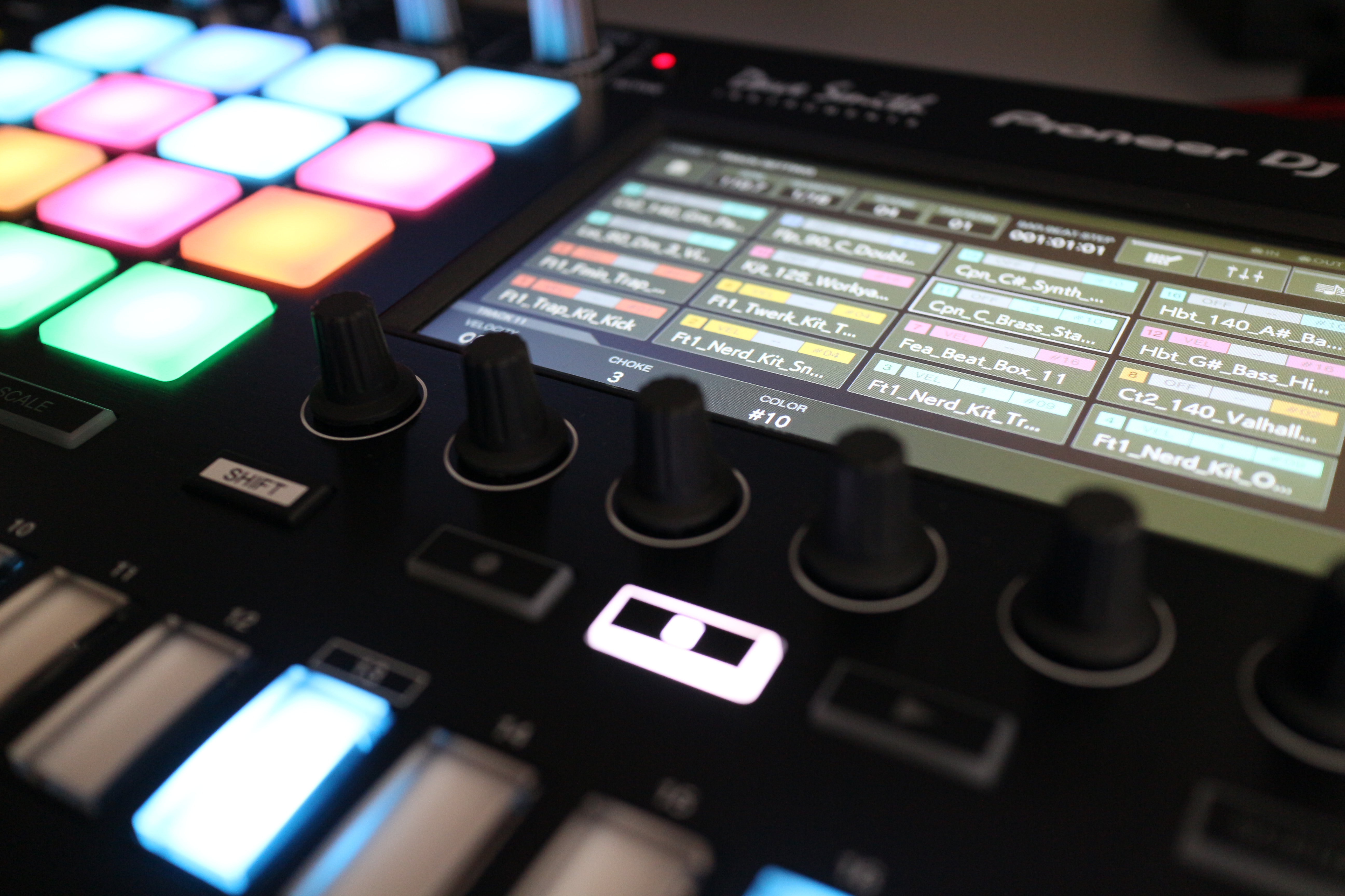 Toraiz SP-16: probamos a fondo el sampler de Pioneer DJ | Hispasonic