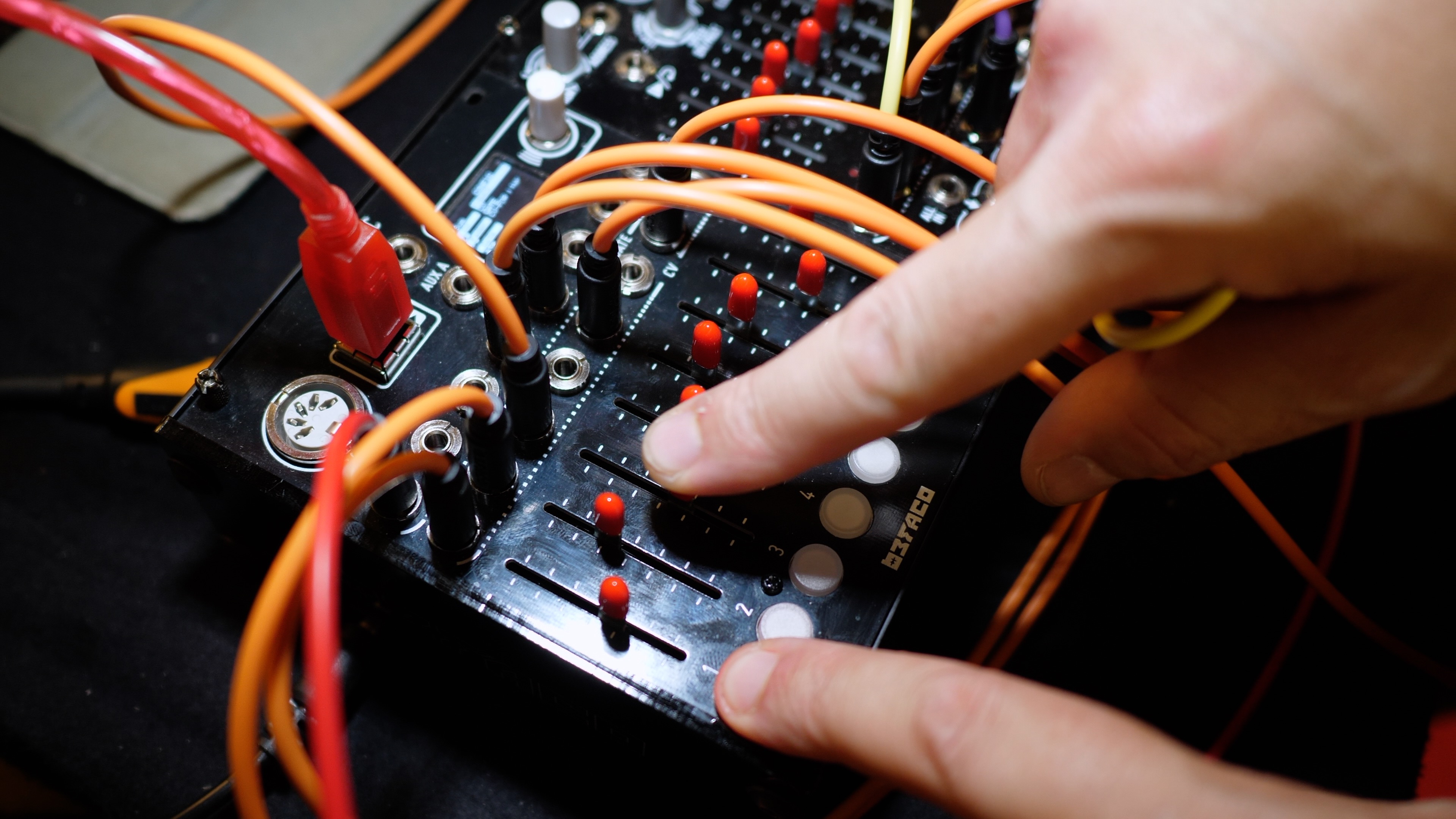 Befaco VCMC permite controlar dispositivos MIDI con señales CV | Hispasonic