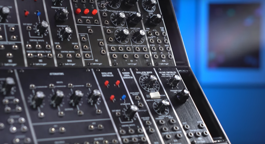 Behringer muestra su clon del Moog Modular System 55 | Hispasonic