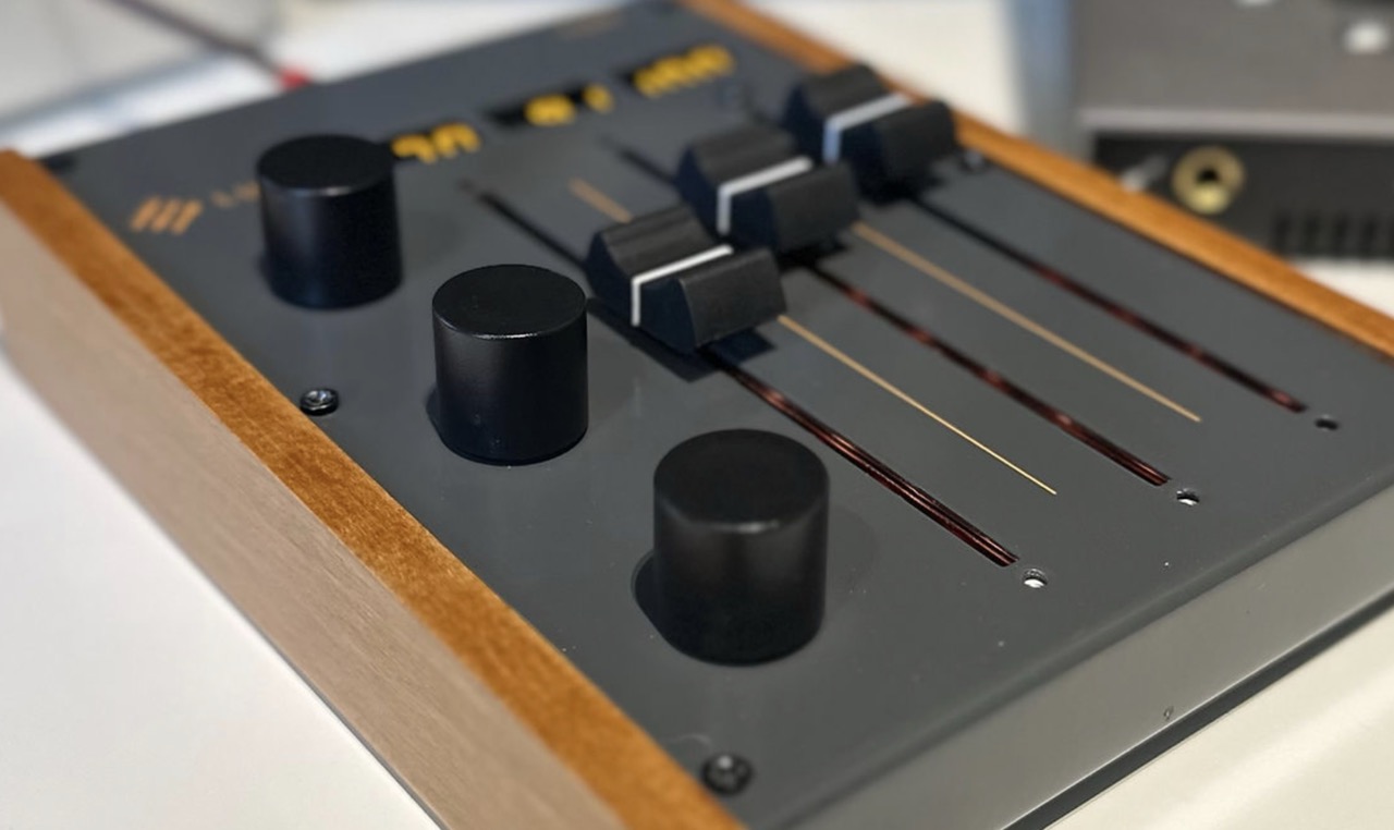 Midifex The Lujin, un controlador de faders para compositores de precio ...