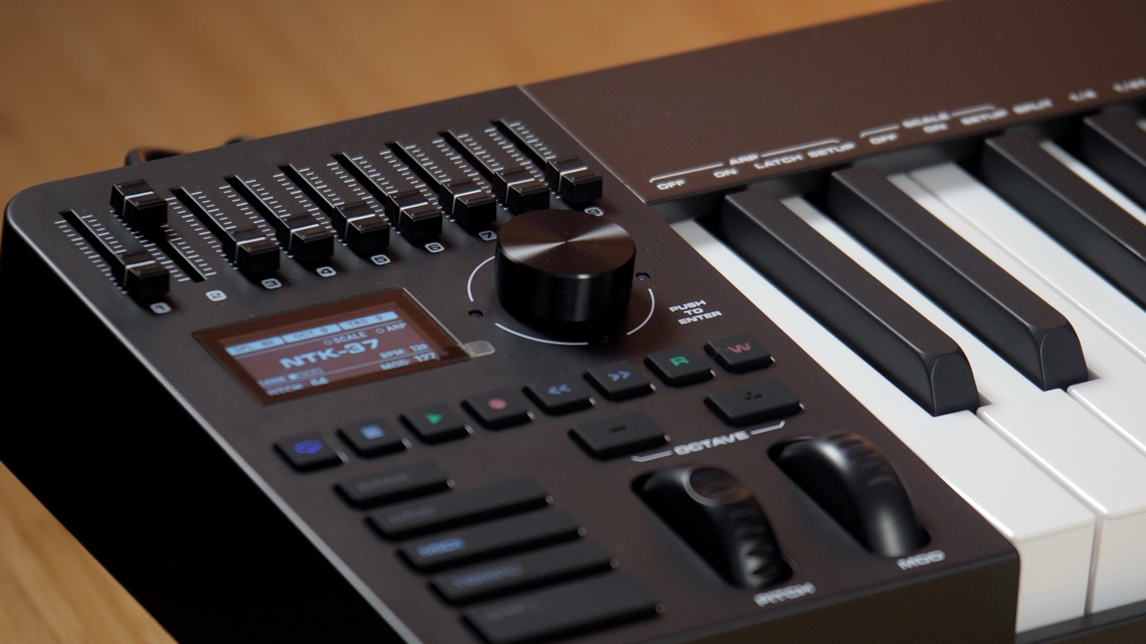 Review de NUX NTK, teclados controladores con trackpad integrado ...