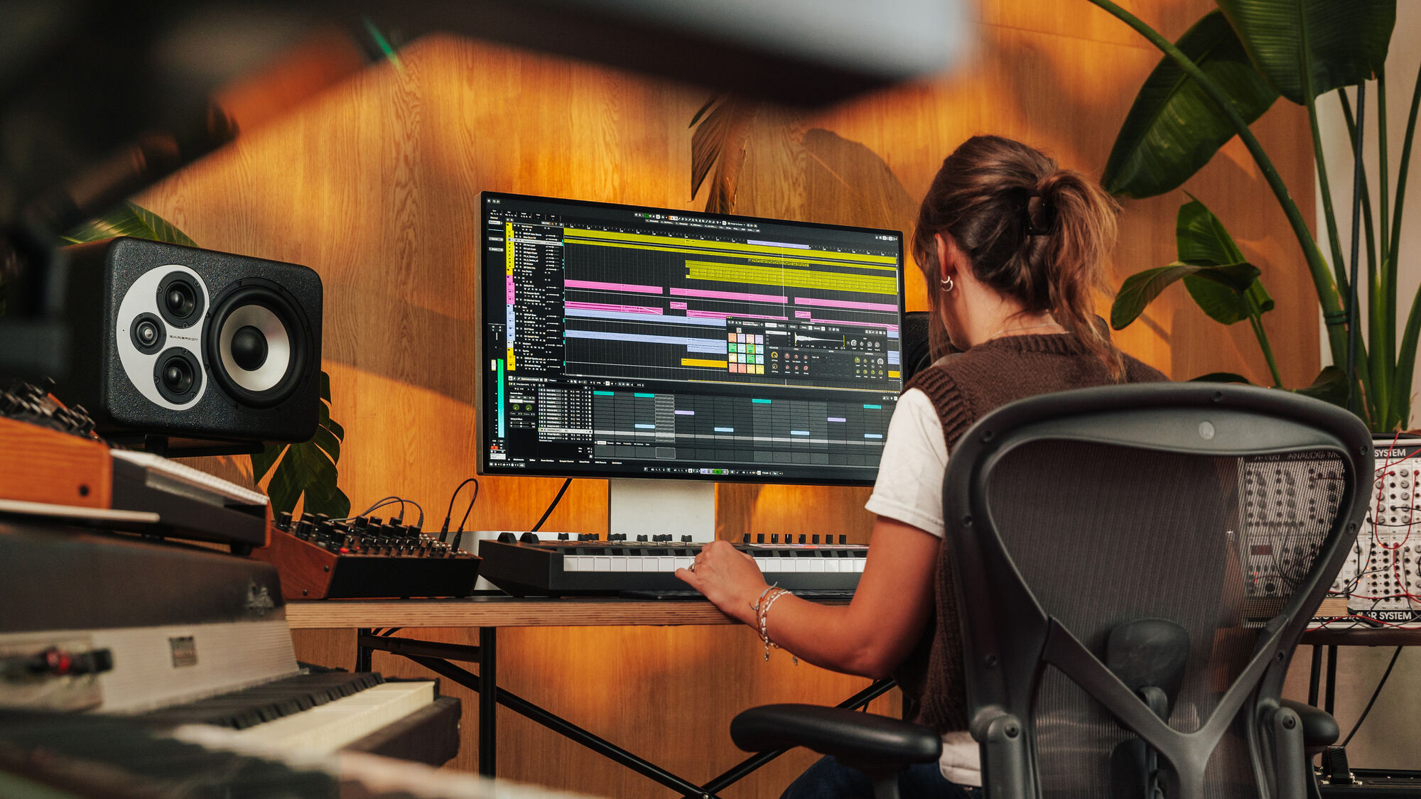Steinberg Cubase 15 llega con motor de stems, el generador de voces ...